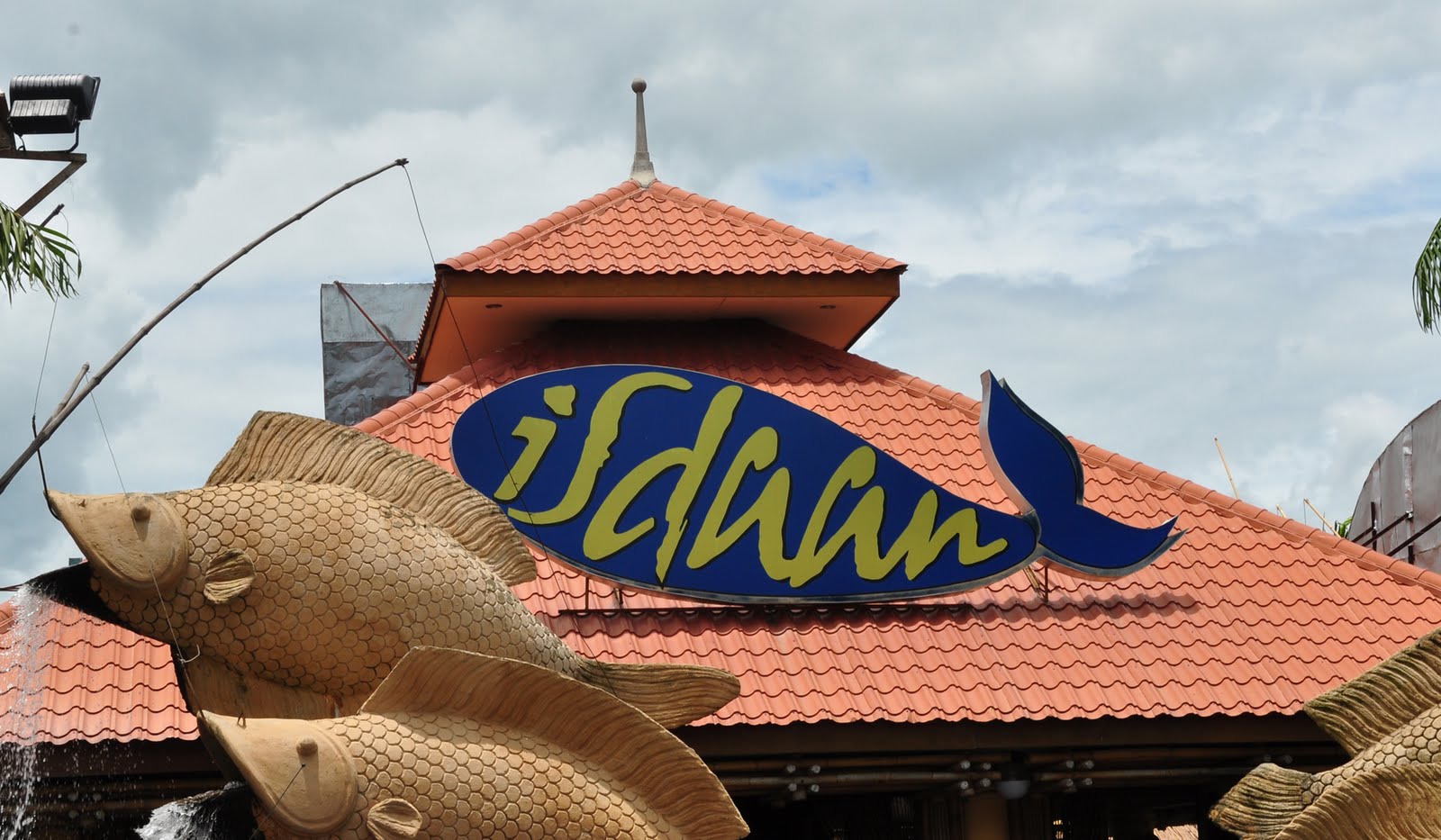 Le fang, le kwatsa!: Isdaan - Home of the Koipia