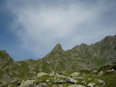 Blogu lu' Bury: Prin Fagaras: Fereastra Zmeilor, Lacul Capra