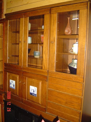 BETTY'S TRADING - Japan Surplus: PLATE / DISPLAY CABINETS
