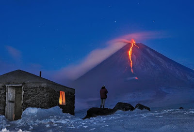 Nature & Mystrey: Beautiful Volcano Eruption Image