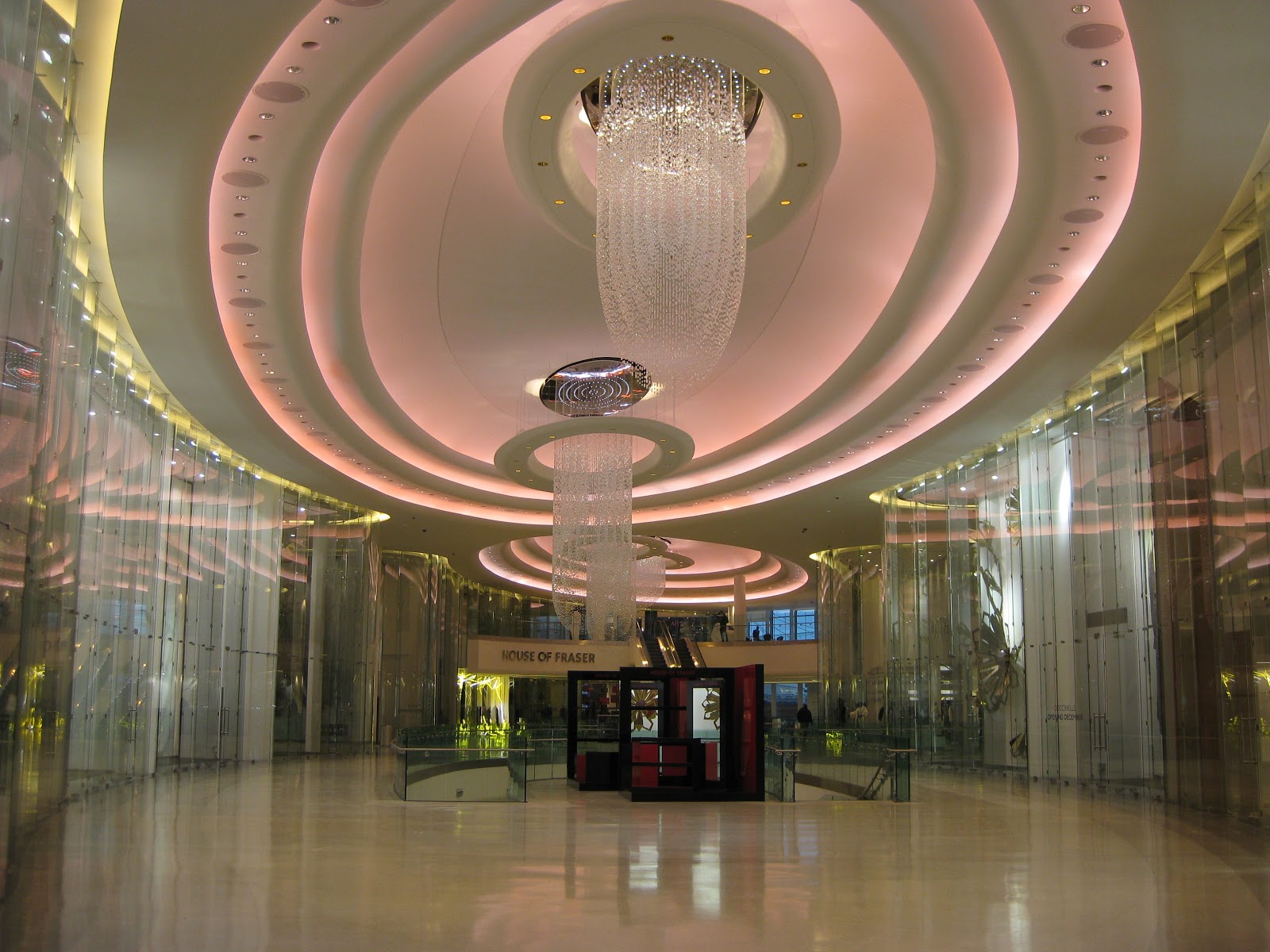SO TOTALLY: Fashion Temple & Prada Love
