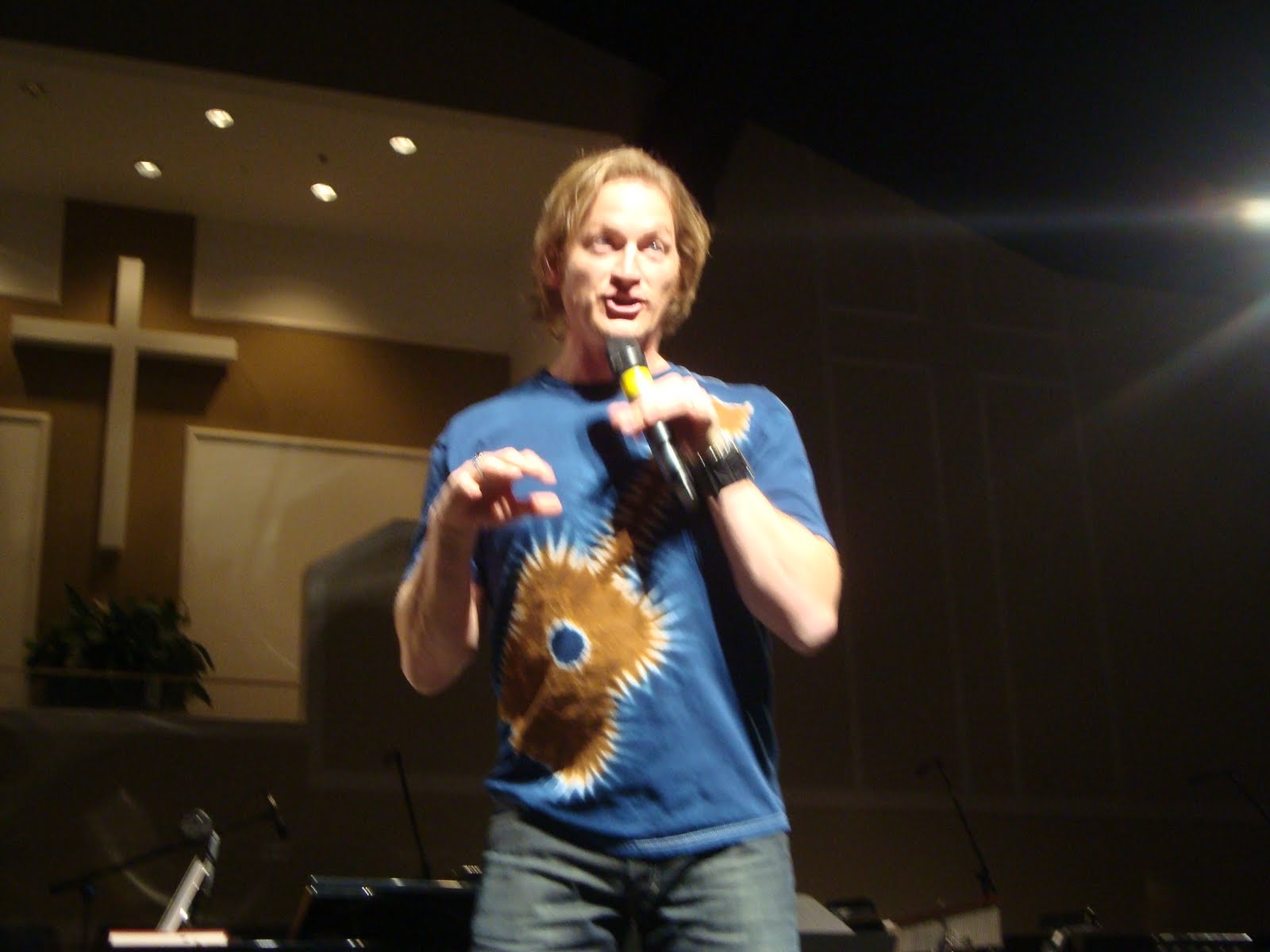 Our Backyard: Tim Hawkins!