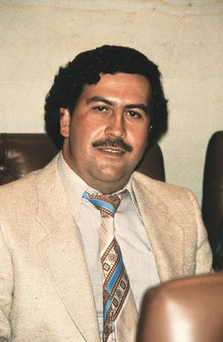 Pablo Emilio Escobar Gaviria: biografia y aportes