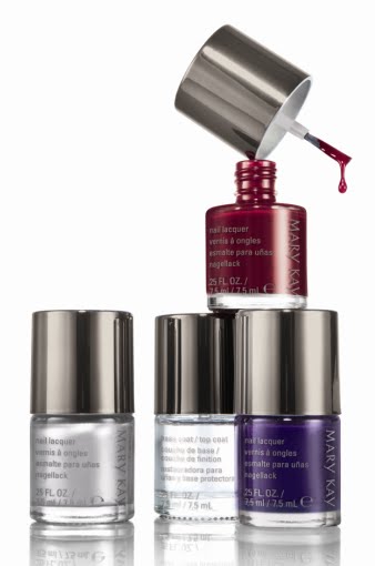 Mary Kay Metro Chic Nail Lacquer Swatches - Intensity & Platinum | Beauty Crazed in Canada