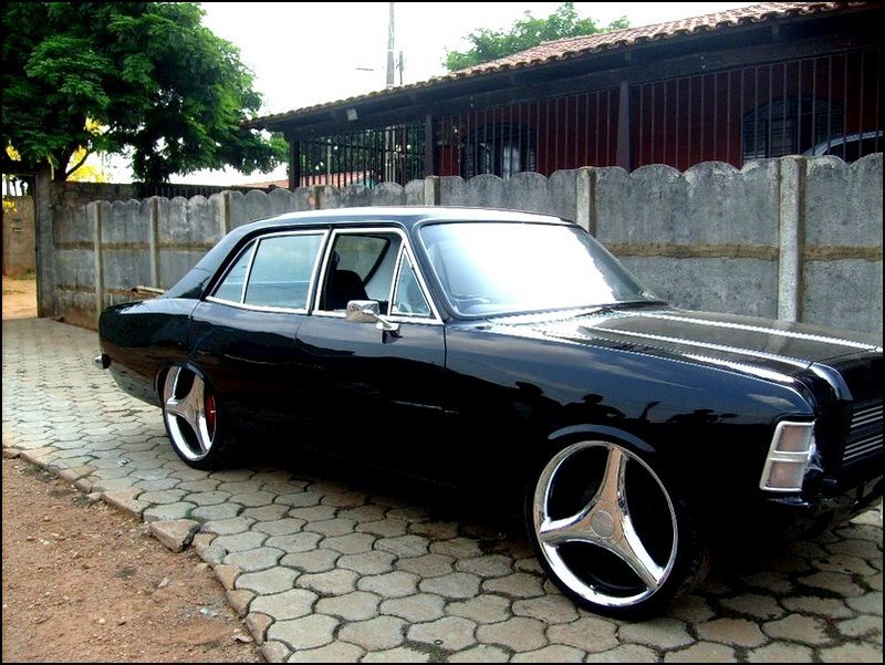 Planeta Automotivo: Opalas com rodas esportivas