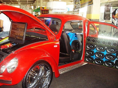 Planeta Automotivo: VW Fusca socado com muito som Automotivo