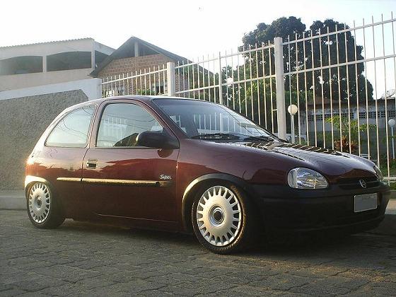 Planeta Automotivo: Corsa rebaixado socado e rodas Esportivas