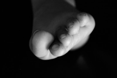 ultralume: Keep your toes crossed