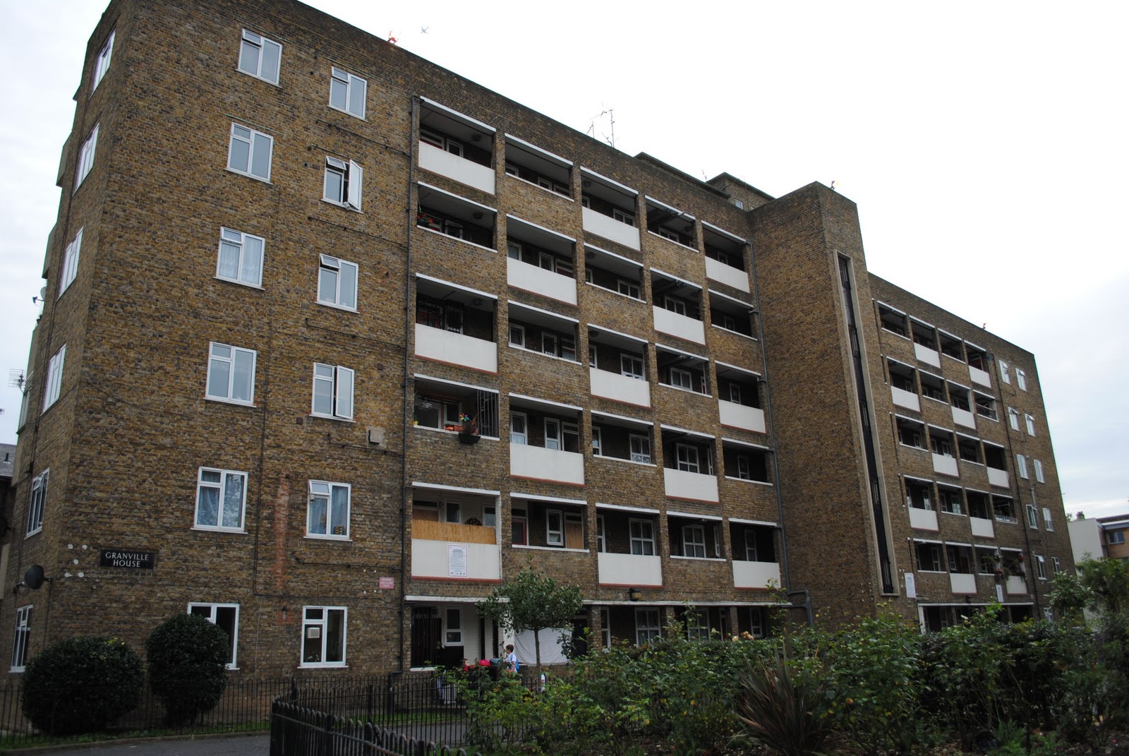 LOVE LONDON COUNCIL HOUSING: October 2010