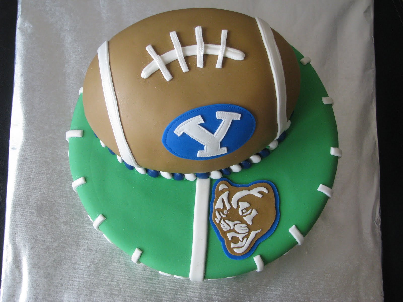 Top Tier Cakes and Candy: BYU Groom's cake