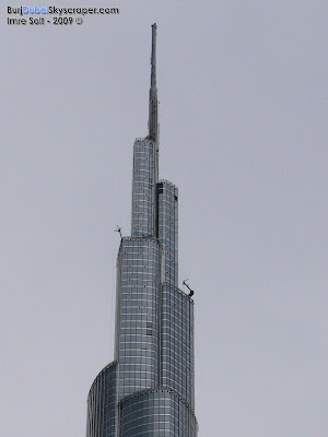 Burj Khalifa aka Burj Dubai photos by Imre Solt: Burj Dubai spire ...