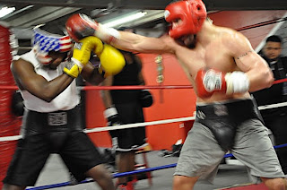 Irish Outlaw Boxing - Ryan Coyne: Irish Outlaw holds final sparring ...