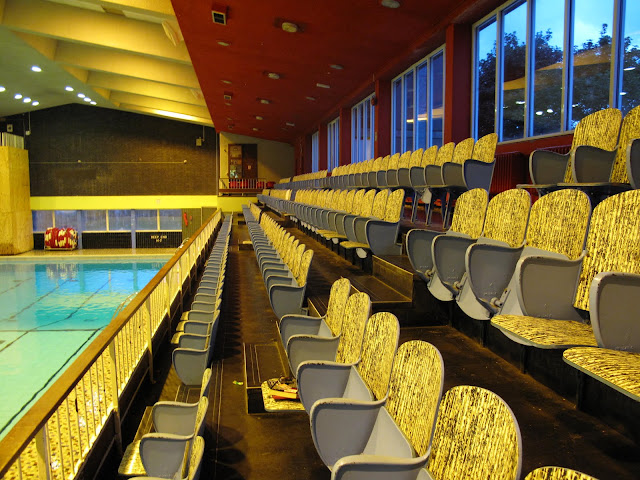 Coseley Baths Wall of Shame: Pictures of Coseley Baths in happier times