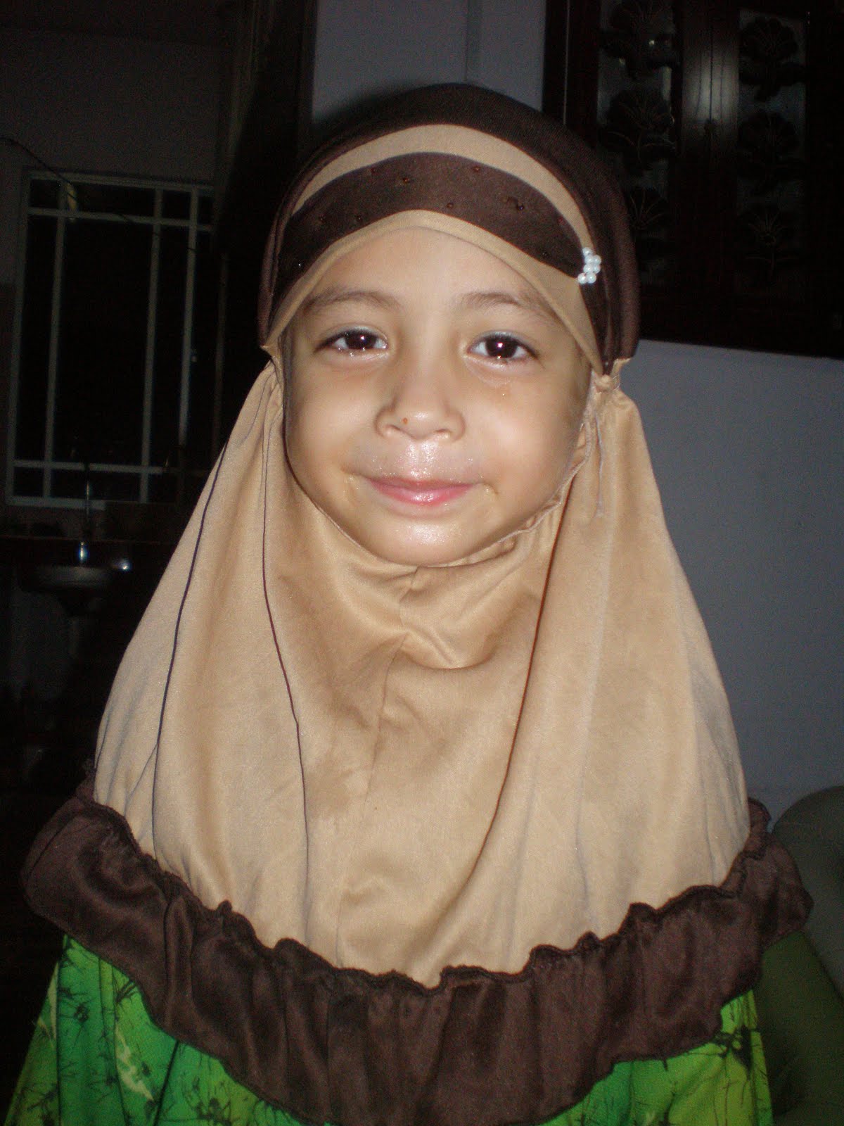 a LoT oF LuV: Ustazah Umairah Vs Ustazah Damia