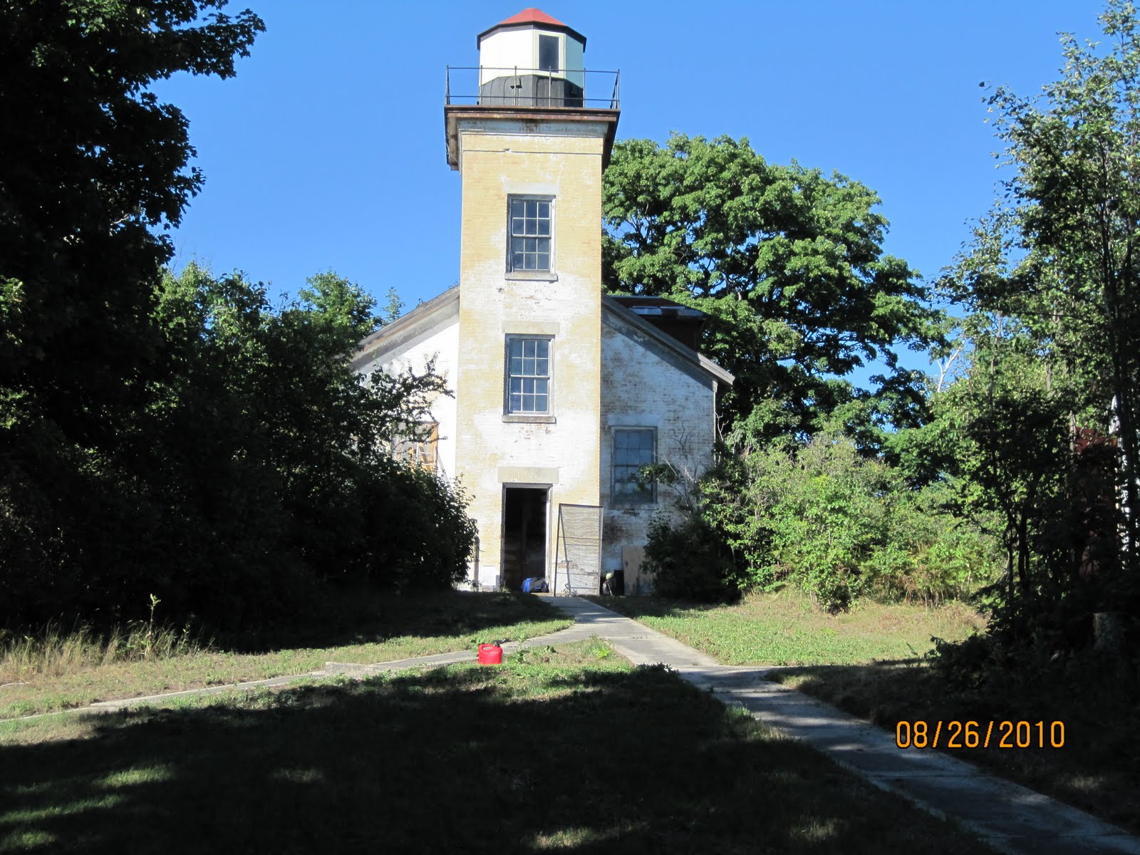 The retired Professor and now fisherman!: South Fox Island Lighthouse ...