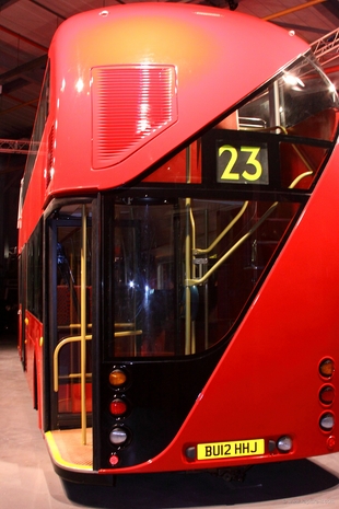 The Circle of London : New Bus For London NB4L