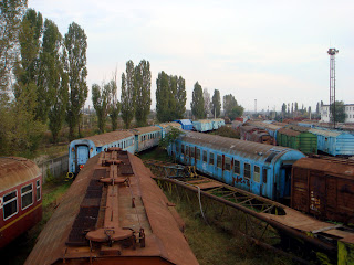 POST-INDUSTRIAL: triaj chitila