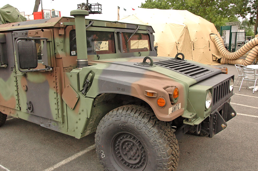 La Ca Nha de Dien Cai Dau: MRAP et HMMWV