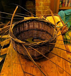 Spindlebrook • no-dig • Market Garden: Making a basket and Freedom Frog
