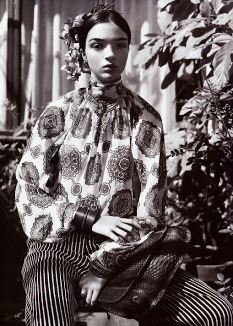 Fashion Studio Magazine: FASHION ICON - FRIDA KAHLO