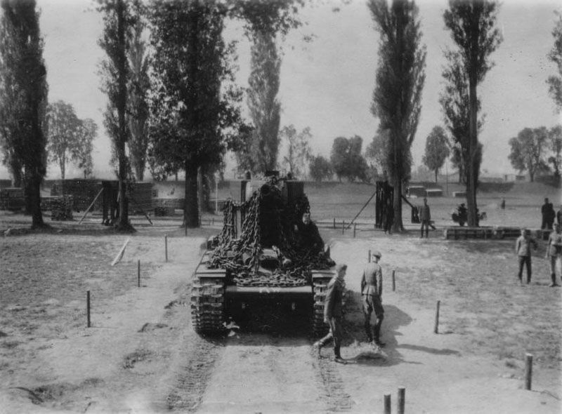 World War 2: KV-2 pictures revisited