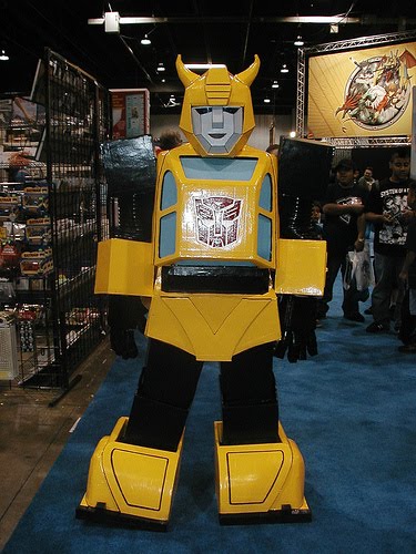 KNIGHTS OF MECHA: TRANSFORMERS COSPLAY