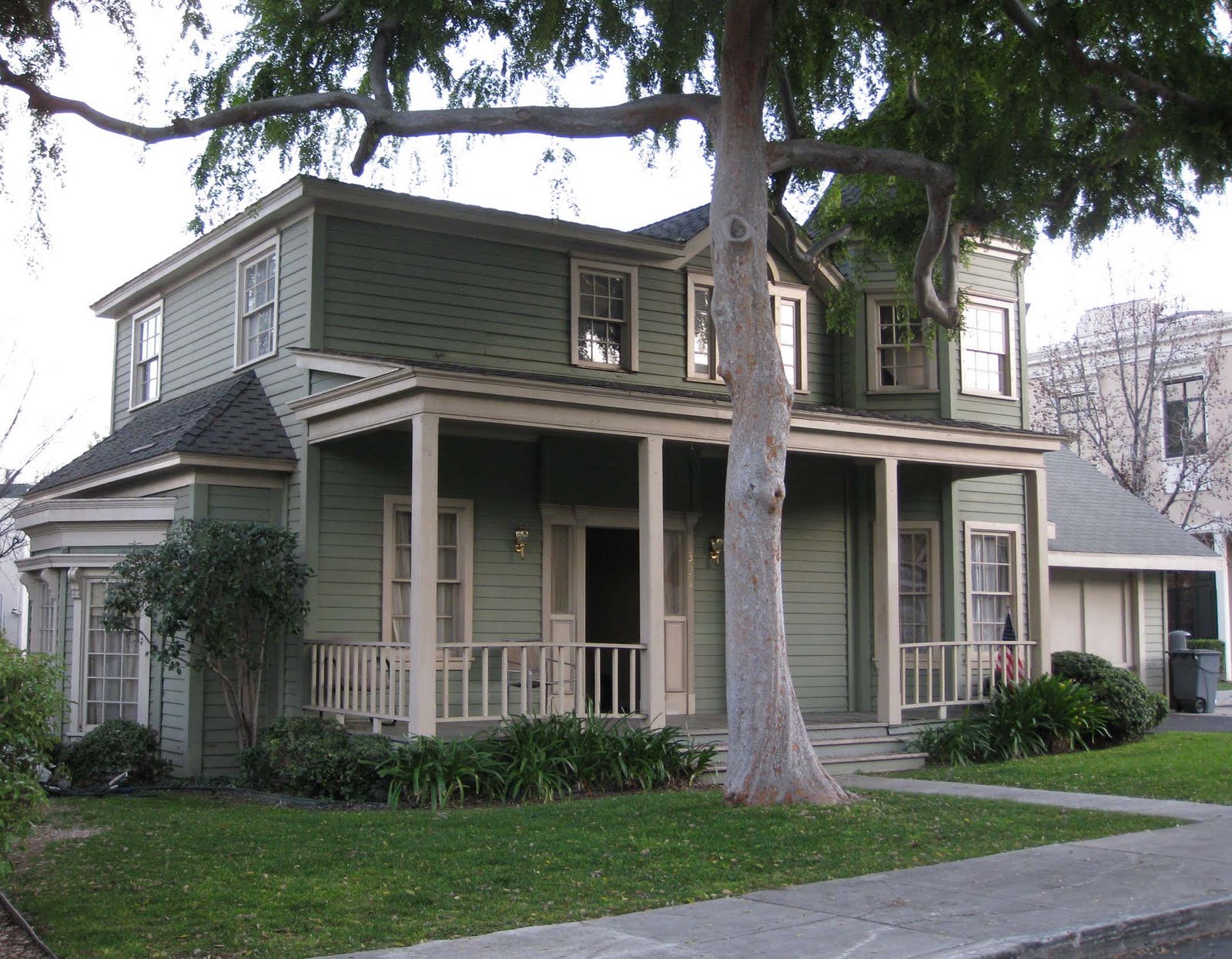 The Museum of the San Fernando Valley: HELP PRESERVE CRAFTSMEN/WOMEN'S ...