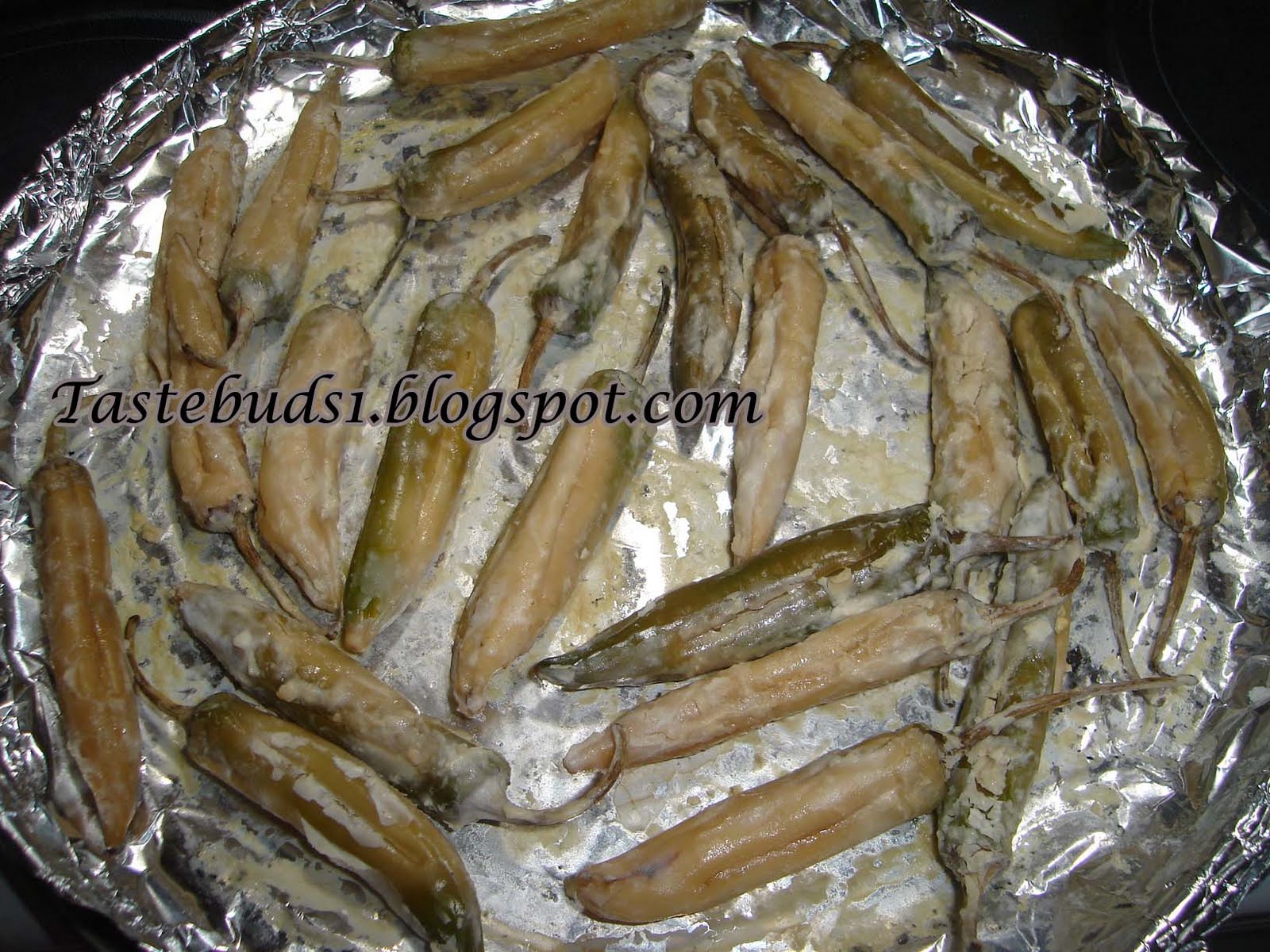 Taste Buds: Curd(Yoghurt) Chillies / Thayir Mulagu