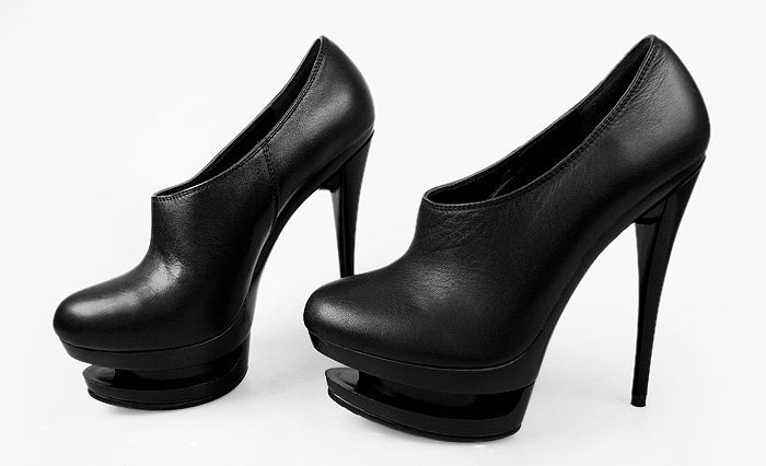 Style Definition: Pantofi YSL - PRET 560 RON