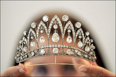 SeaAngels: Italian Queen Marie-Jose's Antique Crown Jewel
