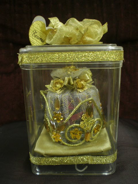 DZA KOLEKSI: GUBAHAN:cenderahati atau cenderamata....