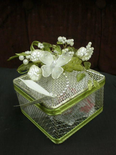 DZA KOLEKSI: GUBAHAN:cenderahati atau cenderamata....