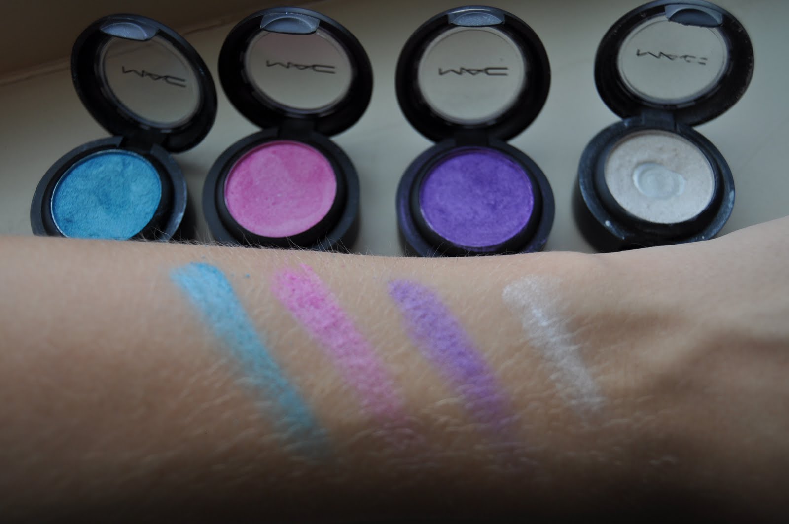 Lait Minet - Sale & Trade: Fake M.A.C - Pigment & Eyeshadow
