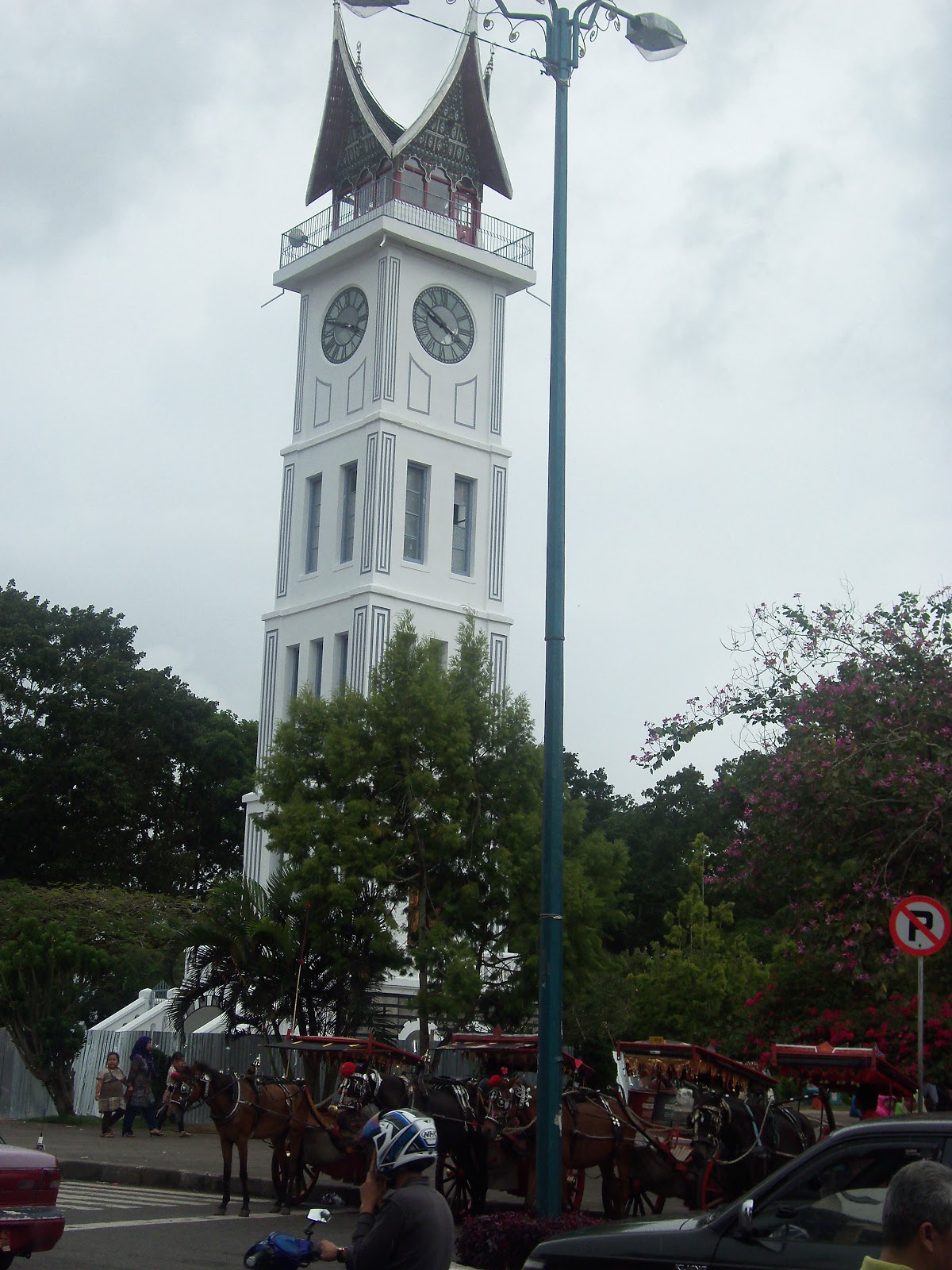 Jam Gadang Bukittinggi | Wisata Pulau Suwarnadwipa dan Pagang di SumBar