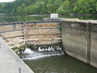 365 in Zanesville & Muskingum County, Ohio: DAY 76 - Ellis Dam Lock