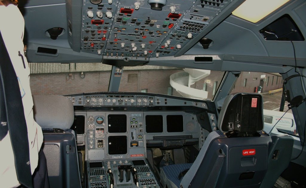airplane-pics: airbus a330 cockpit photos
