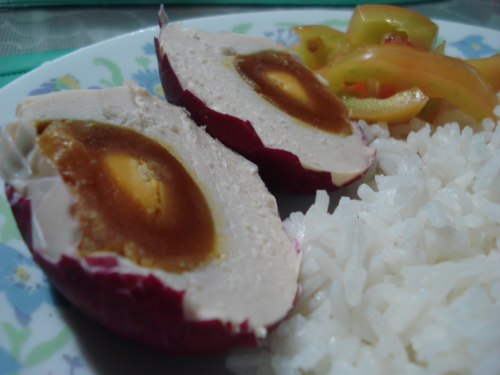 foodesign: salted red eggs (itlog na maalat)