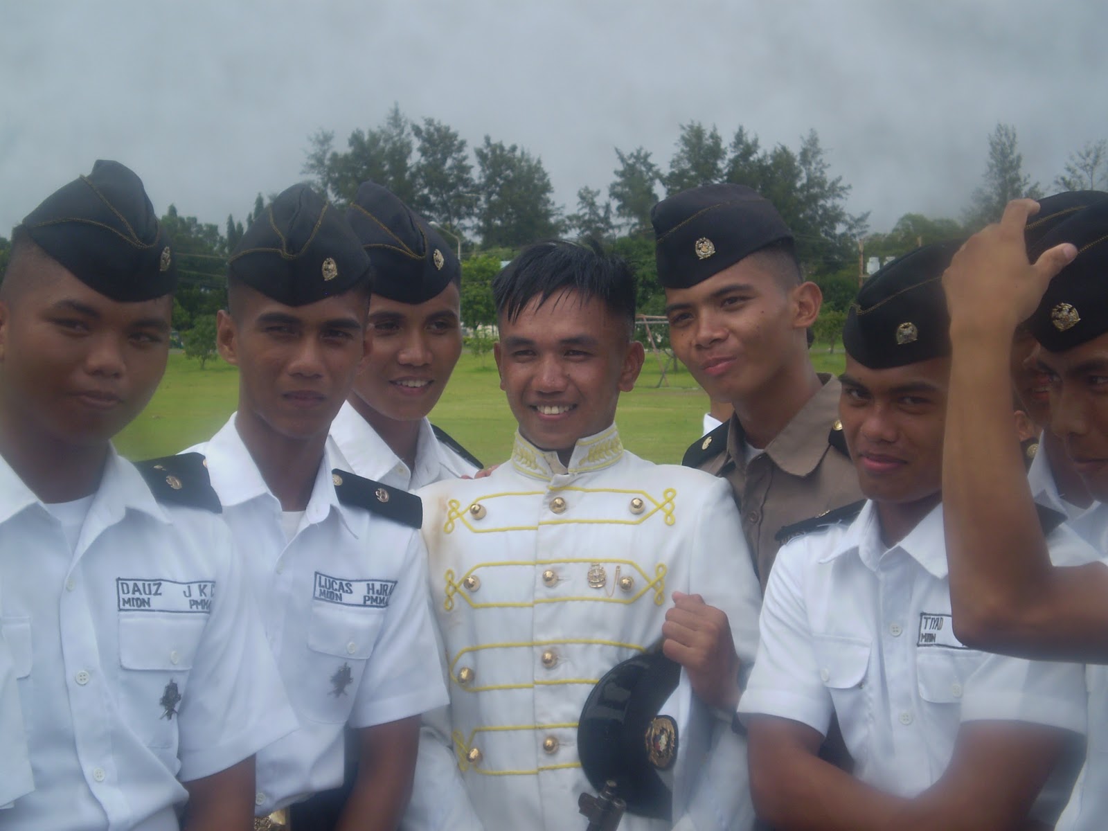 picturesque: of glimpses and words: Silent Drill at PMA and PMMA