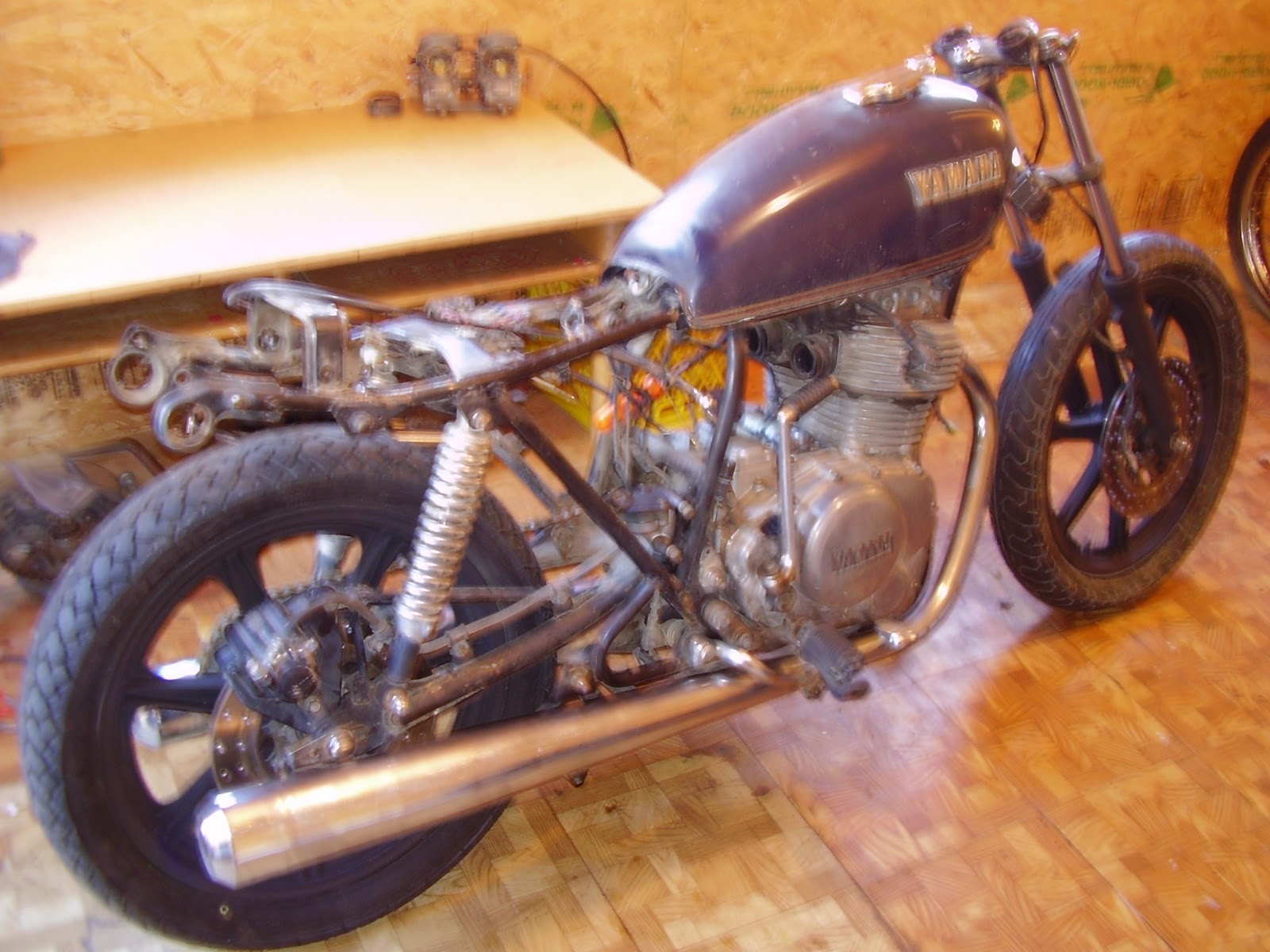 BLACKLIST MOTORCYCLES: 1980 Yamaha XS400