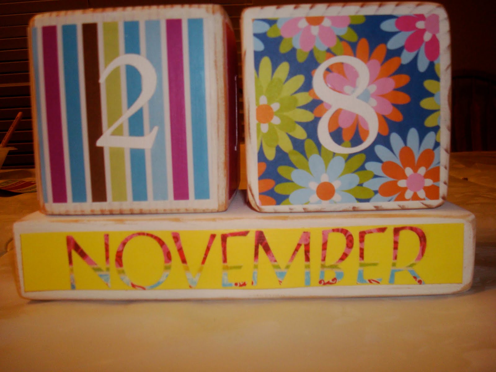 Mom on the Go: How to make a cute Countdown Calendar