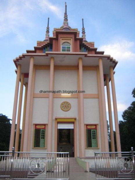 Dhamma Path Blog: Wat Uttamaram ~ Tok Raja Temple In Kelantan Malaysia.