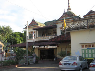 Dhamma Path Blog: Wat Uttamaram ~ Tok Raja Temple In Kelantan Malaysia.