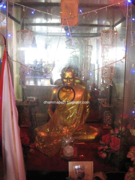 Dhamma Path Blog: Wat Uttamaram ~ Tok Raja Temple In Kelantan Malaysia.