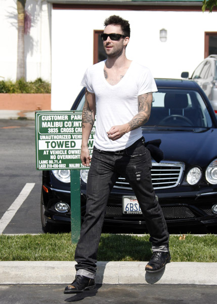 Adam Levine Starts New Clothing Line! - Fashionably Fly