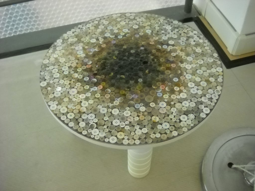 P8 Buttons & Fabrics: Button Wednesday : Button Tables