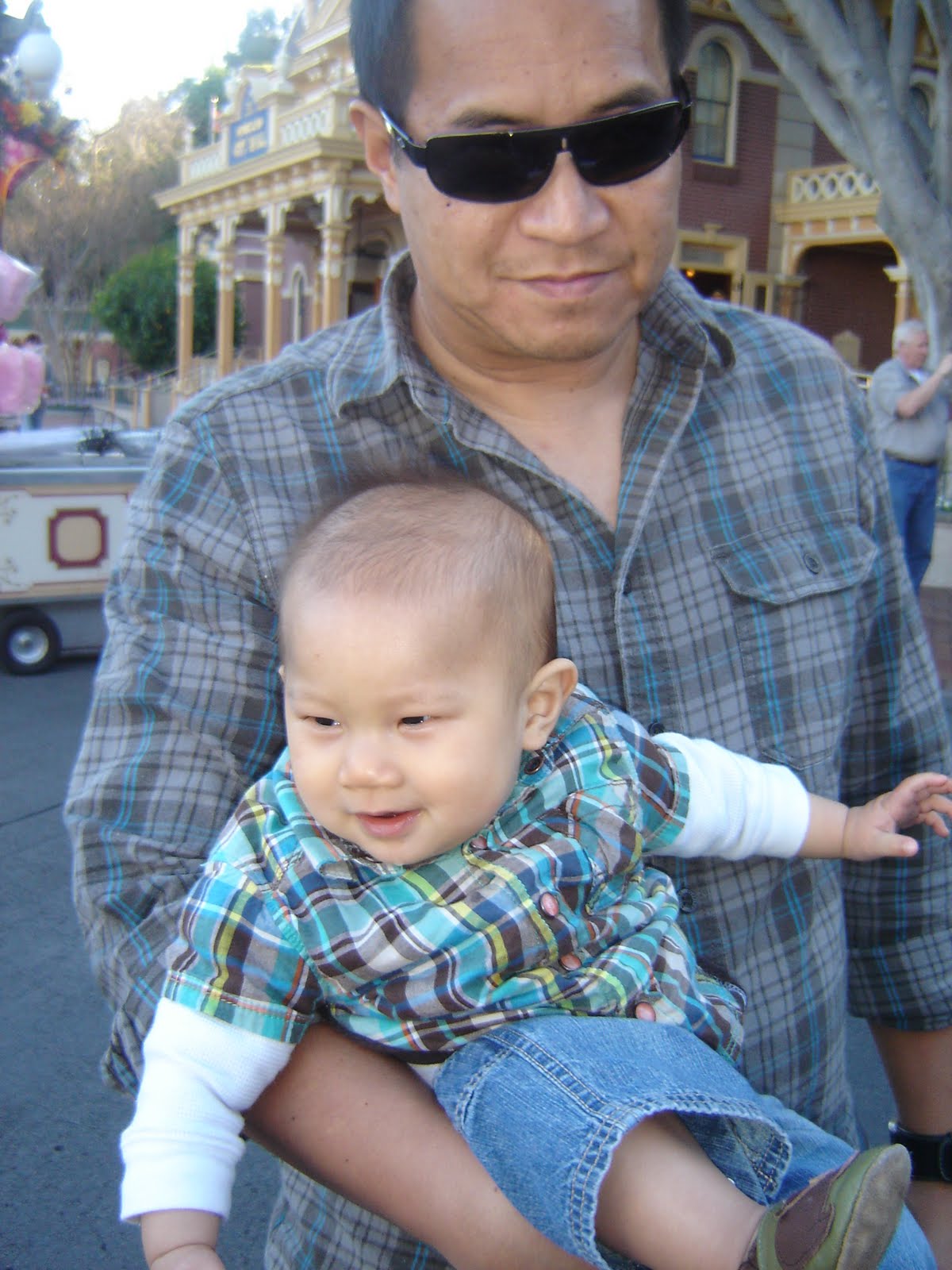 What's up w/the Mascardo Kids: Hanging out with the Mascardo Boys