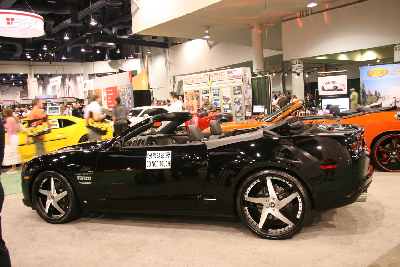 Four Eyed Foxbody: SEMA 2009: A pair of Camaro convertibles