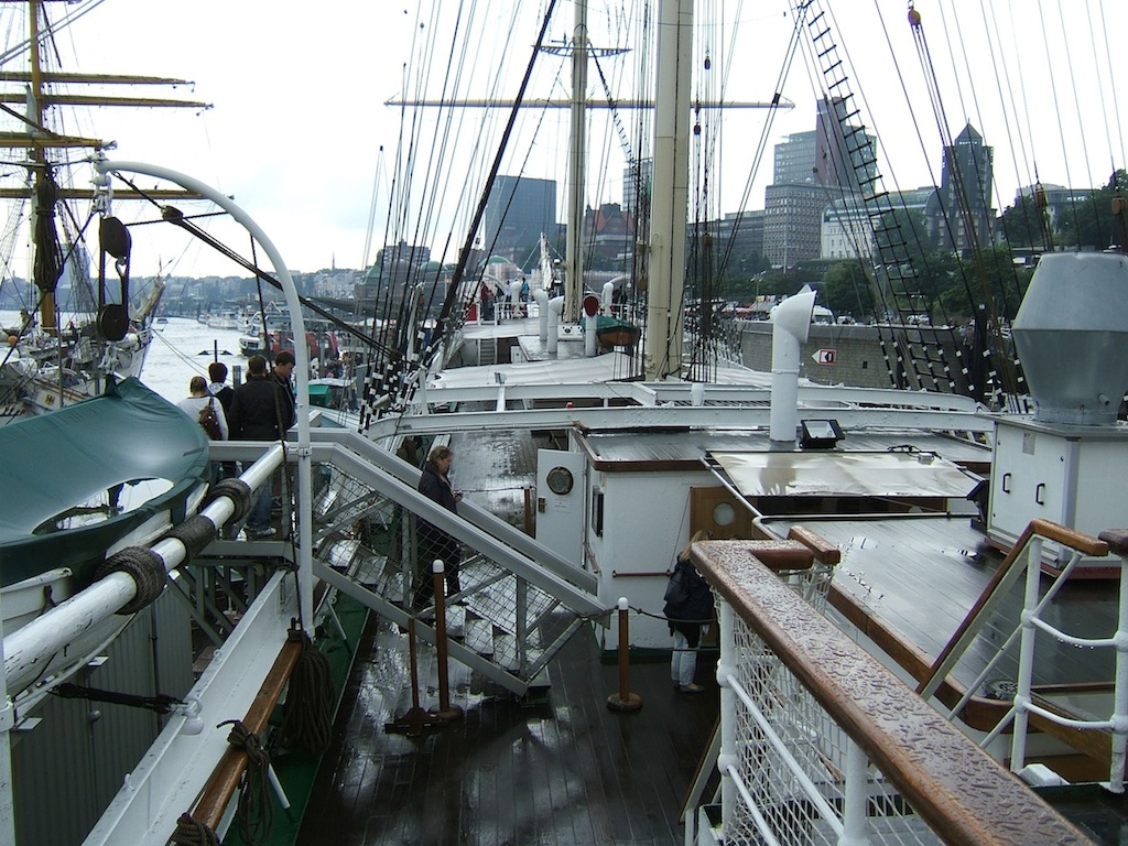 Eclectica: The Rickmer Rickmers and Cap San Diego in Hamburg Harbour