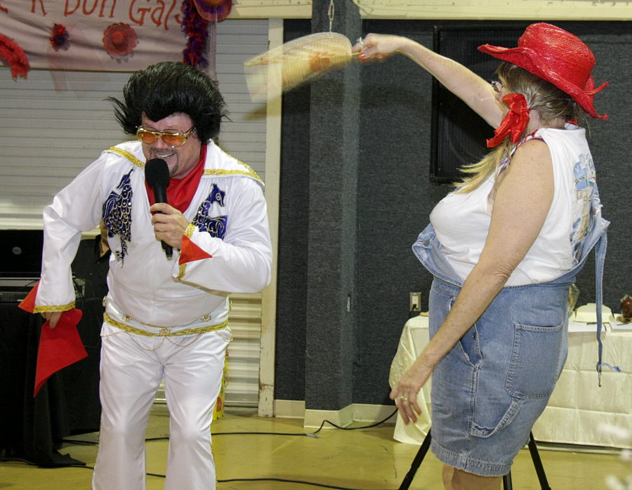 Carla's blog: Library, PCWNC Newsletters, Shawl, Game Daze, Red Hat ...