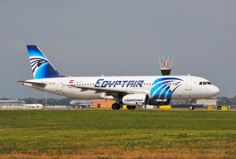 Andreas M. Schmucki's Flugwelt: Auslandtouren: Milano-Malpensa, 11 ...